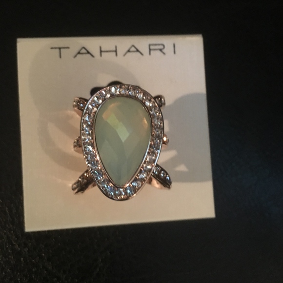 Tahari | Jewelry | Tahari Iridescent Jade Rhinestones Elegant Ring ...